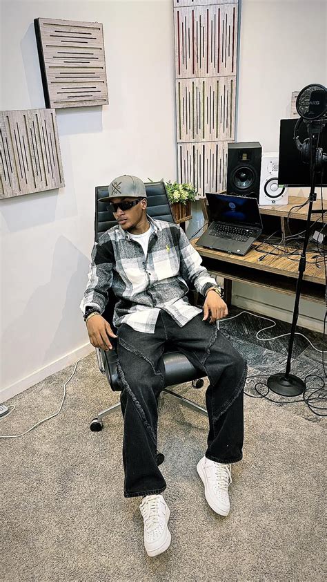 Neeja Biography Age Songs Net Worth Charge9ja