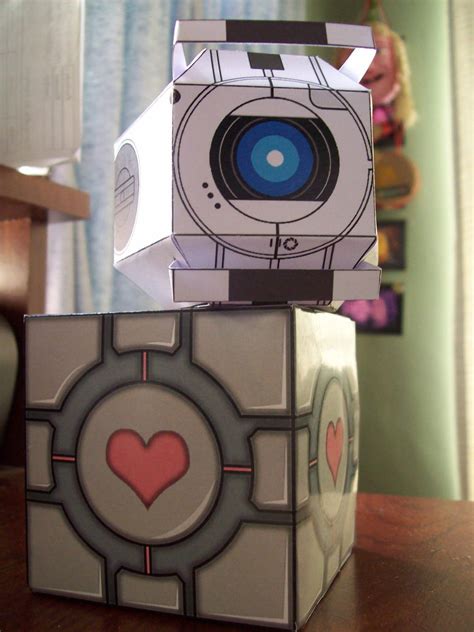 Wheatley Cubeecraft Free Papercraft Toys Portal Game Papercraft Porn