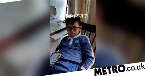 Watch Dad Forces Son To Play Video Games For 17 Hours With No Sleep Metro Video