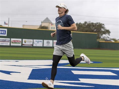 Mastery Of The Mound New Braunfels Hs Alum Miller Pitching His Way Into Top Tier Of Major