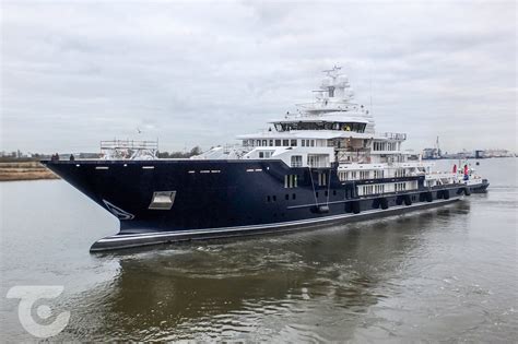 116m explorer yacht U116 receives mega tender as project nears ...