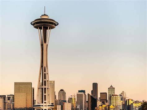 Download Seattle Space Needle Skyline Dusk Wallpaper