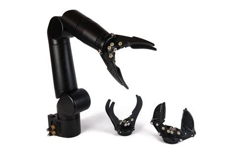 application of robotic manipulators in land forces and emergency response reach robotics