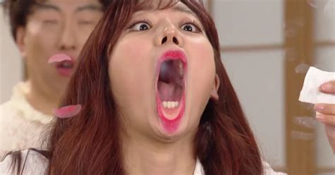 7 Idols Who Actually Have Shockingly Big Mouths
