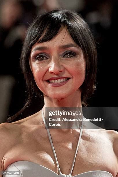 Maria De Medeiros Photos Photos And Premium High Res Pictures Getty Images