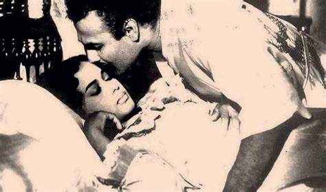 Gamini Fonseka Was An Artistically Acclaimed Commercially Valued Actor Opinion Daily Mirror