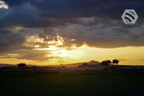 НАЙМДУГААР САРЫН ЦАГ АГААР