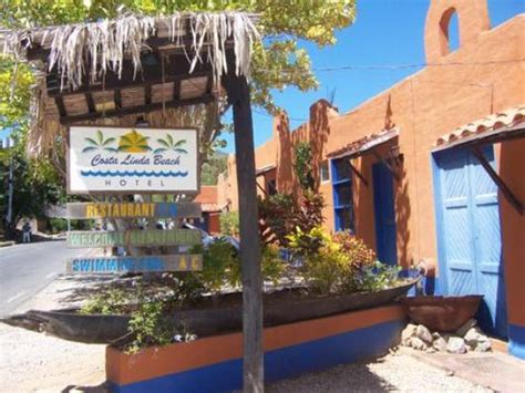 Costa Linda Beach (Margarita Island/Playa el Agua, Venezuela) - Hotel ...