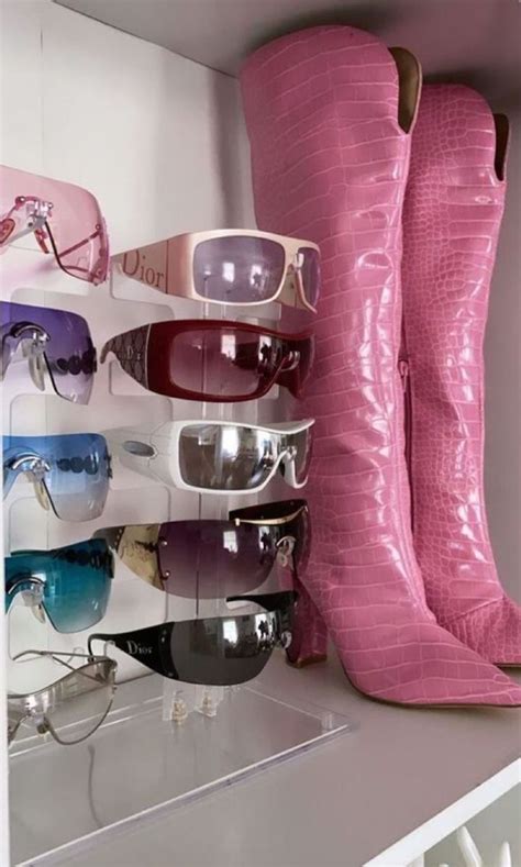 Pin By 𝟥𝟥𝟥 On яαη∂σм Stylish Glasses Glasses Fashion Sunglasses