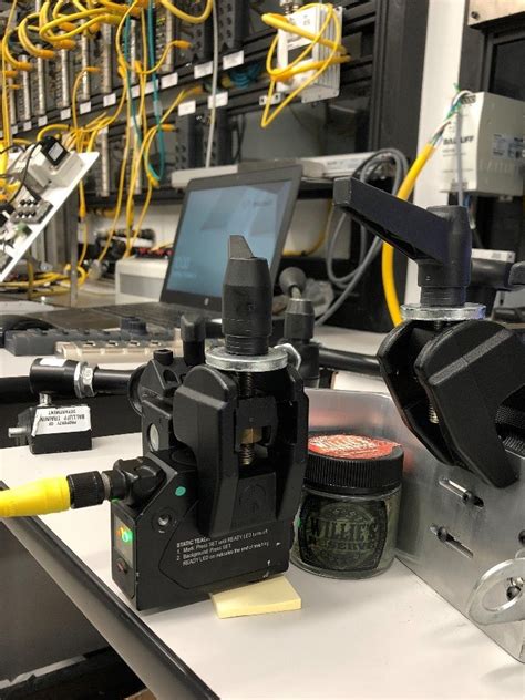 Is A Photoelectric Sensor Best For Your Label Detection Application Balluff