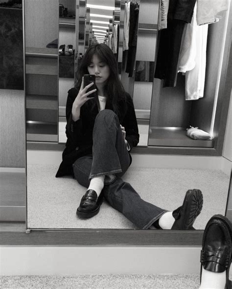 더쿠 미쳤다라는 말 밖에 안 나오는 윜밐 김도연 바자 화보