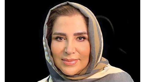 عکس عاشقانه از خانم مجری سر سنگین بیوگرافی ژیلا امیرشاهی