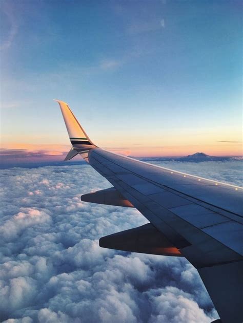 @taylorallen112🧡 | Airplane window view, Plane photography, Travel ...