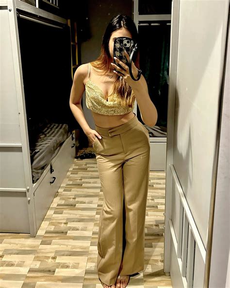 Akanksha Singhs Feet