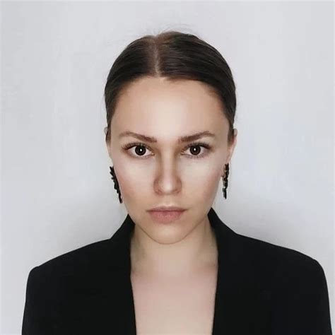 Irina Go Threads Say More