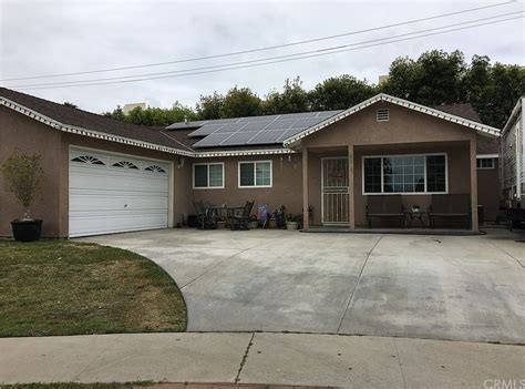 8233 Maple Dr Buena Park Ca 90620 Zillow