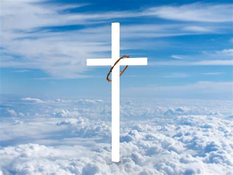 그리스도의 승천의 가시 면류관 부활과 함께 하늘에서 3d 렌더링 십자가 프리미엄 사진