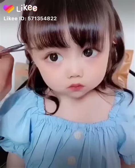 بنت تقص شععرها Youtube