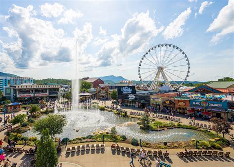 Whats New In The Smokies 48 Hours In Pigeon Forge Tn