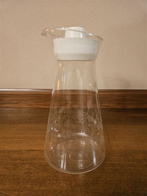 Vintage Pyrex Juice Pitcher With Frosted Flowers And White Lid Etsy
