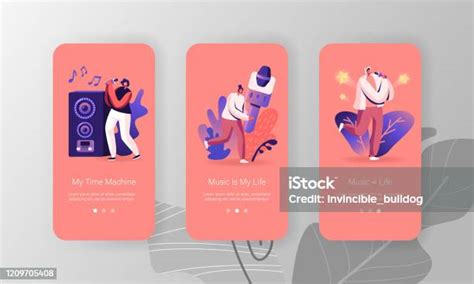 가라오케 클럽 모바일 앱 페이지 온보드 화면 세트에 있는 사람들 웹 사이트 또는 웹 페이지 만화 플랫 벡터 일러스트에 대한 바 개념의 거대한 역학 근처 마이크와 함께 노래를