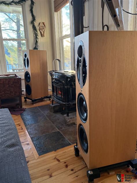 Linn Komri Speakers Maple Photo 6003297 Canuck Audio Mart