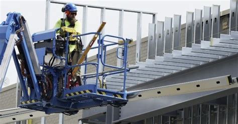 美 8월 민간고용 증가폭 3년7개월 만에 최저…노동시장 냉각 가속