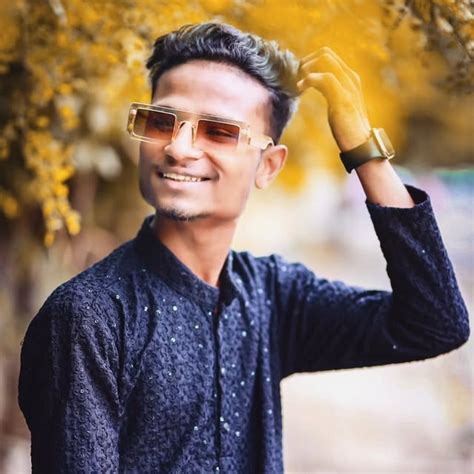 ‎عمراں خان‎ Ikclicks • Threads Say More