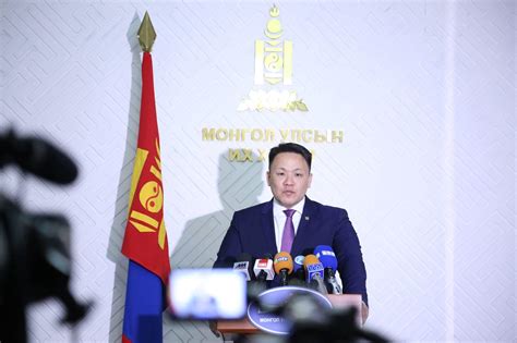 Залуучуудын хөгжлийг дэмжих тухай хуулийг эцсийн хэлэлцүүлэгт шилжүүллээ