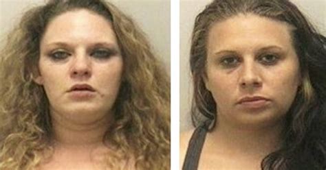 G Mulheres S O Presas Ap S Ato Sexual Diante De Plateia Em Estacionamento Not Cias Em