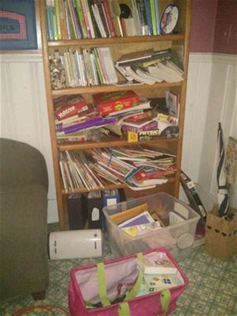 How To Declutter Bookcases Bookshelves