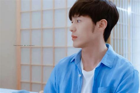 Ghim Trên Bai Yu 白宇 Dép