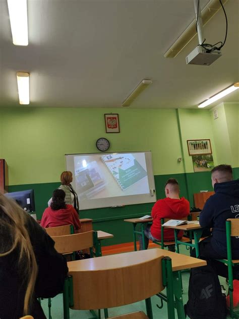 Podstawy Elektroniki Arduino Zespół Szkolno Przedszkolny W Hołubli