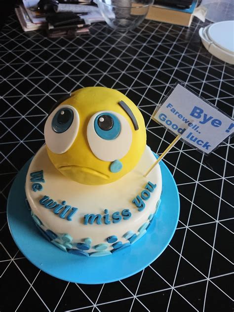 Sukker Sjov Og Kager Smiley Kage Farvel