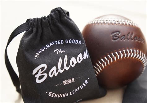 The Balloon Massageball Aus Leder In 3 Größen Theballoon