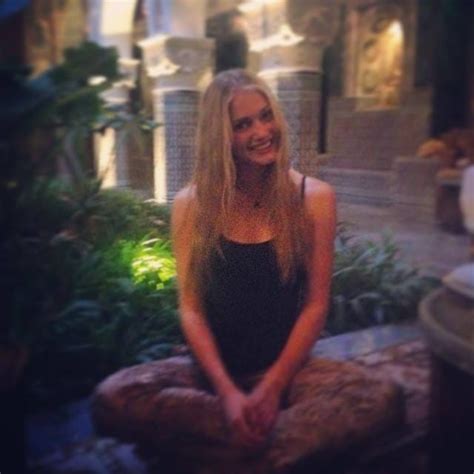 Image Of Nicole Neal