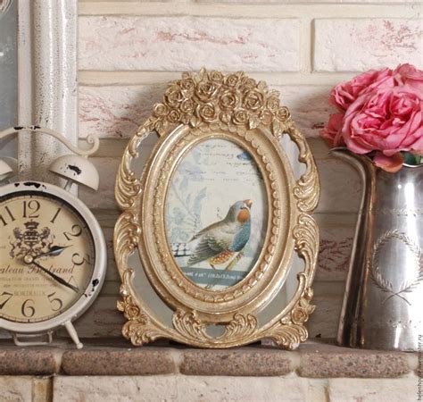 Oval Photo Frame with Golden Roses