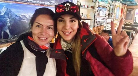 Първата българка на Еверест за втората и третата Свалям шапка на Силвия много се зарадвах и на