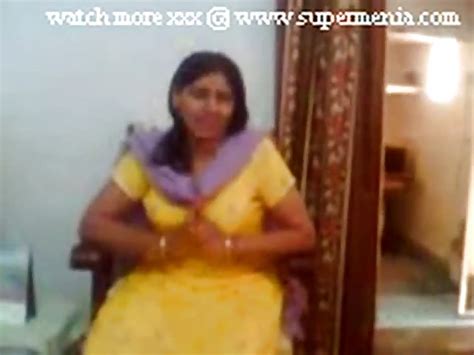 Secretamente Se Exibindo Pornodoido Com