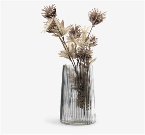 Ваза — ціна 380 грн у каталозі Вази Купити товари для дому та побуту за доступною ціною на Шафі