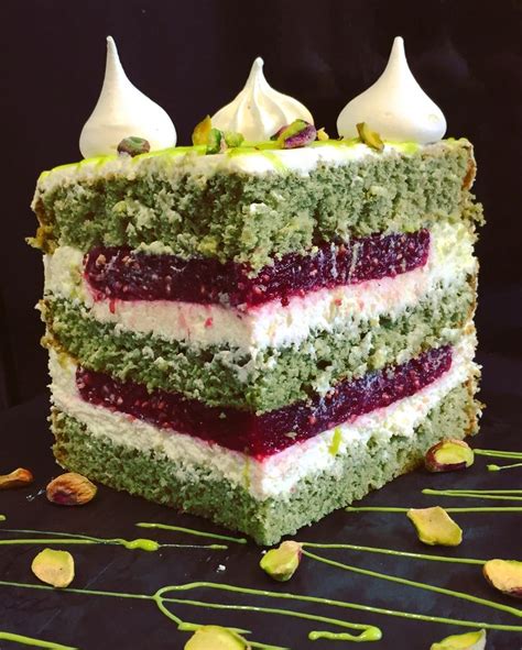 Торт "Фисташка-малина" фисташка, фисташковый бисквит, малина | Cake ...