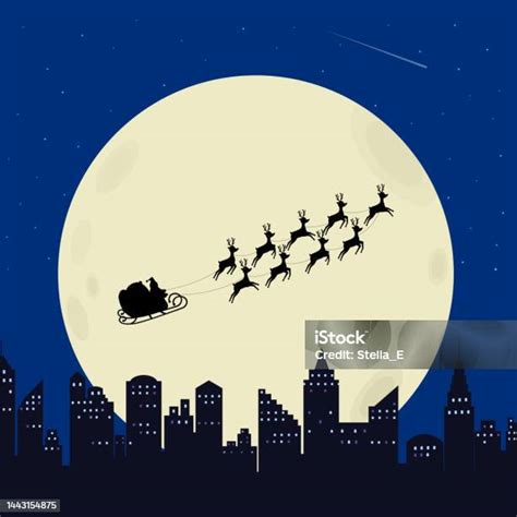 메리 크리스마스 새해 복 많이 받으세요 벡터 일러스트 레이 션 산타 클로스는 도시 마을 풍경을 짓는 모델 마천루 건물 위에 하늘 밤 보름달에 9 마리의 순록과 함께 썰매를