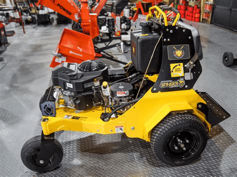 Stinger Quad Aer 3000 30 Ride On Lawn Aerator 22hp Kaw