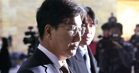 권성동 “尹 탄핵 표결 참여하자…찬반 여부는 의총서 결정”