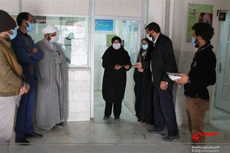 تقدیر از از کادر بهداشت در خانه بهداشت روستای مومن آباد