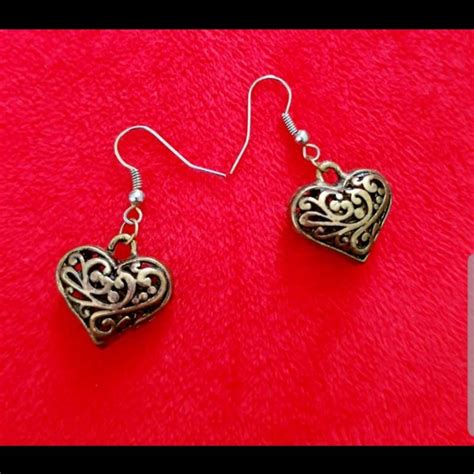 Кульчики — ціна 20 грн у каталозі Сережки Купити аксесуари за доступною ціною на Шафі Україна