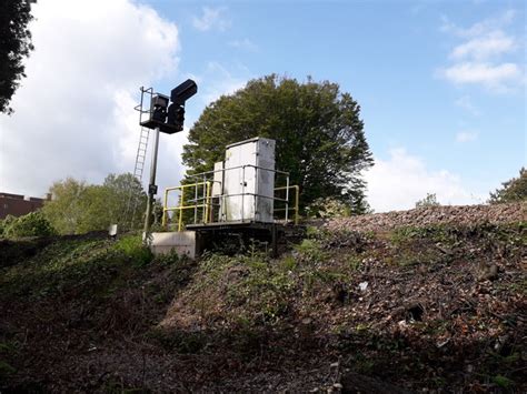 Pn3 Signal Approaching Paignton Station © John C Cc By Sa 2 0 Geograph Britain And Ireland