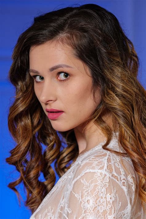 Josie Pretty European Glamour Models Artistic And Classy Erotica