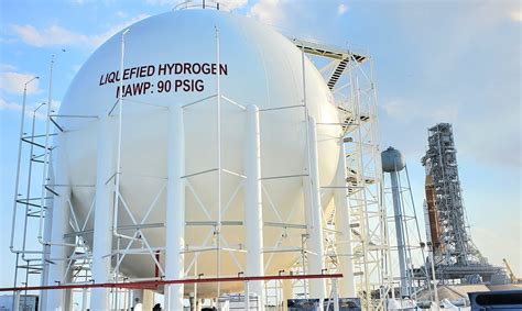 Containment Configurations For Low Temperature And Cryogenic Storage