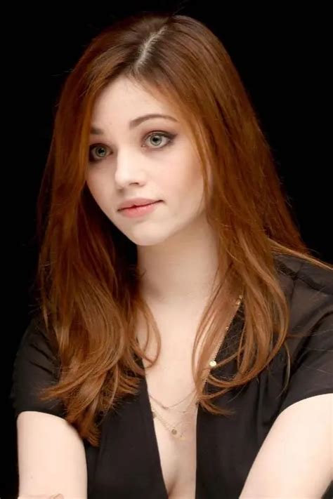 Ellie Scrolller